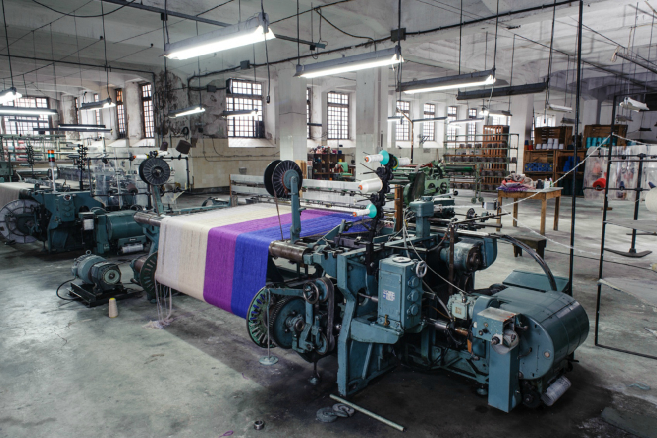 Conheça a New Hand Lab, galeria que dá vida a uma antiga fábrica | CLAUDIA