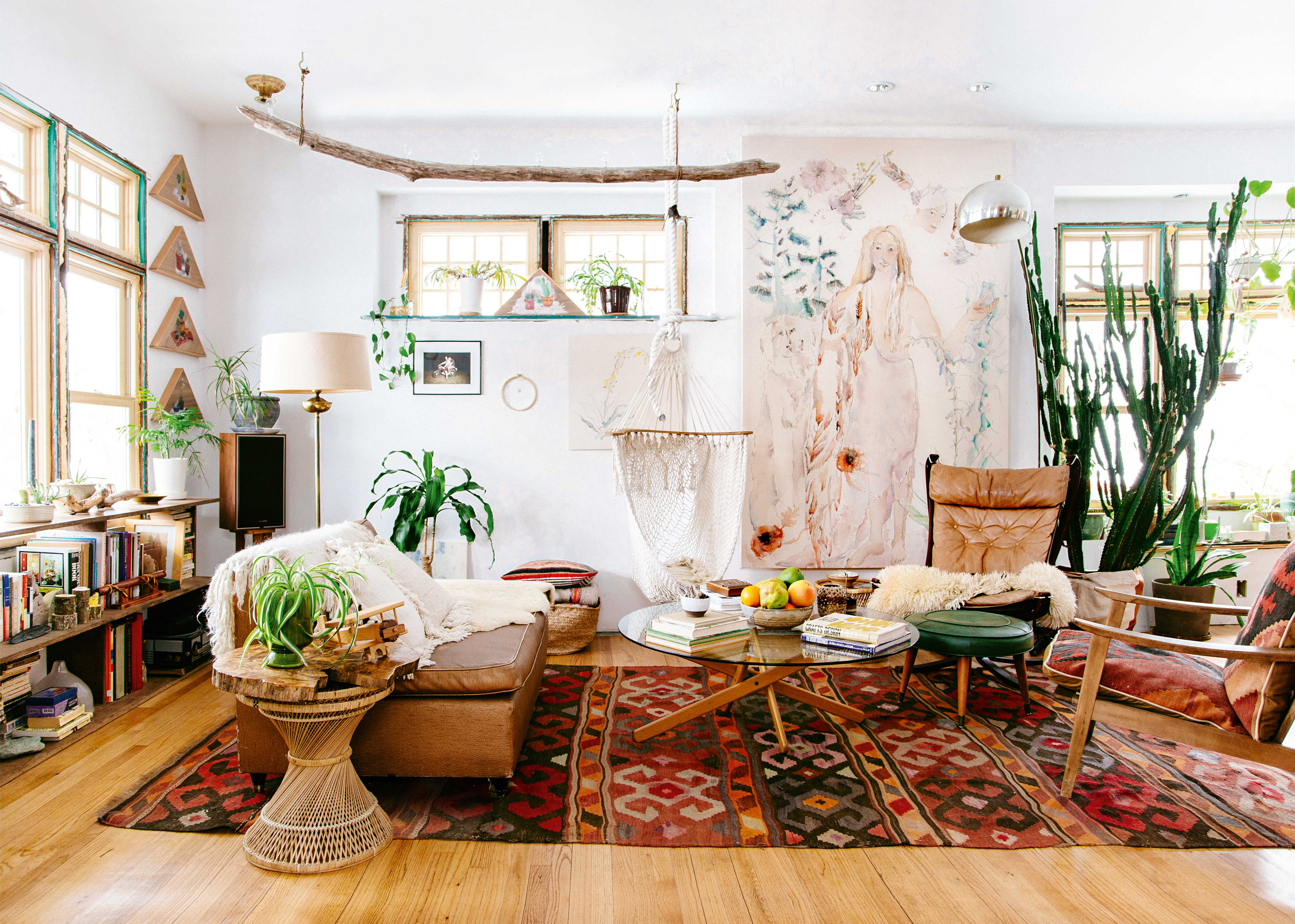 Boho no décor: aposte na mistura de cores, estampas e outras ...