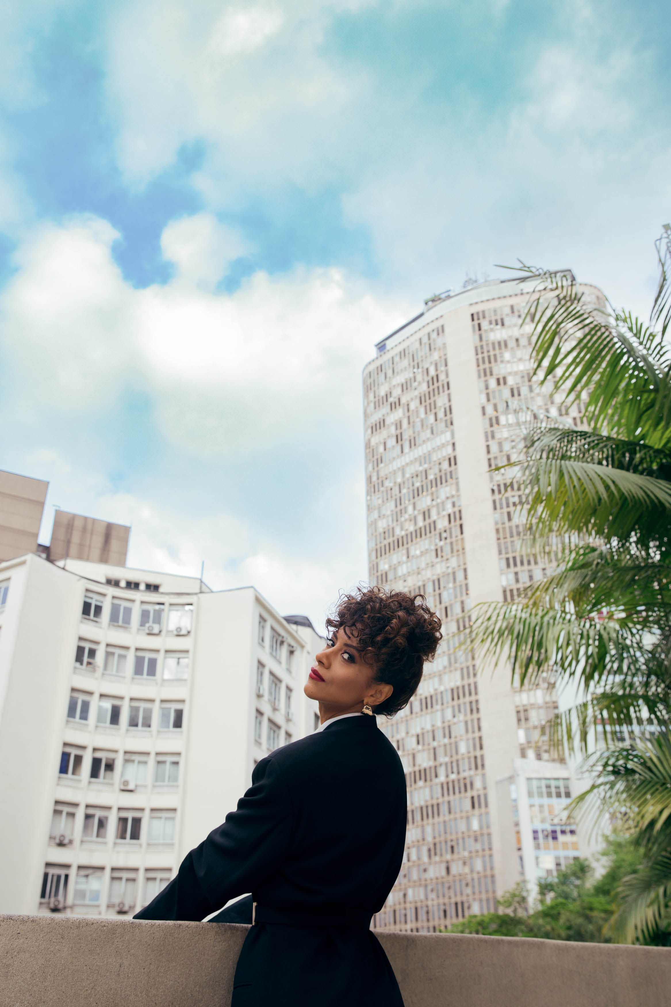 Aline Midlej: “Quando piso no estúdio, muitos brasileiros pisam comigo ...